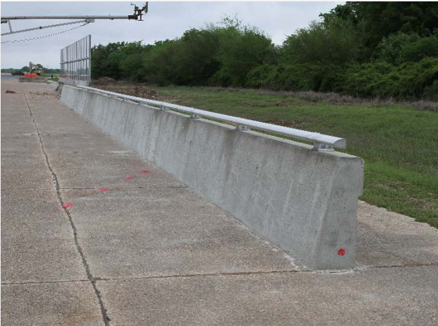 MASH Test 3-11 Evaluation of Combination Traffic-Pedestrian-Bicycle ...